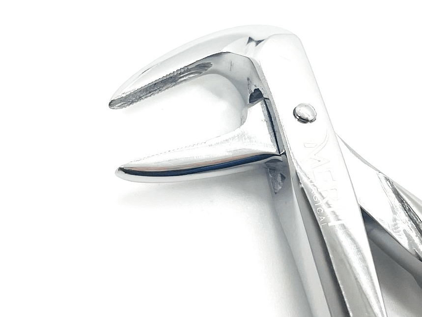 Extraction Forceps 74N (Serrated) - Merit Surgical