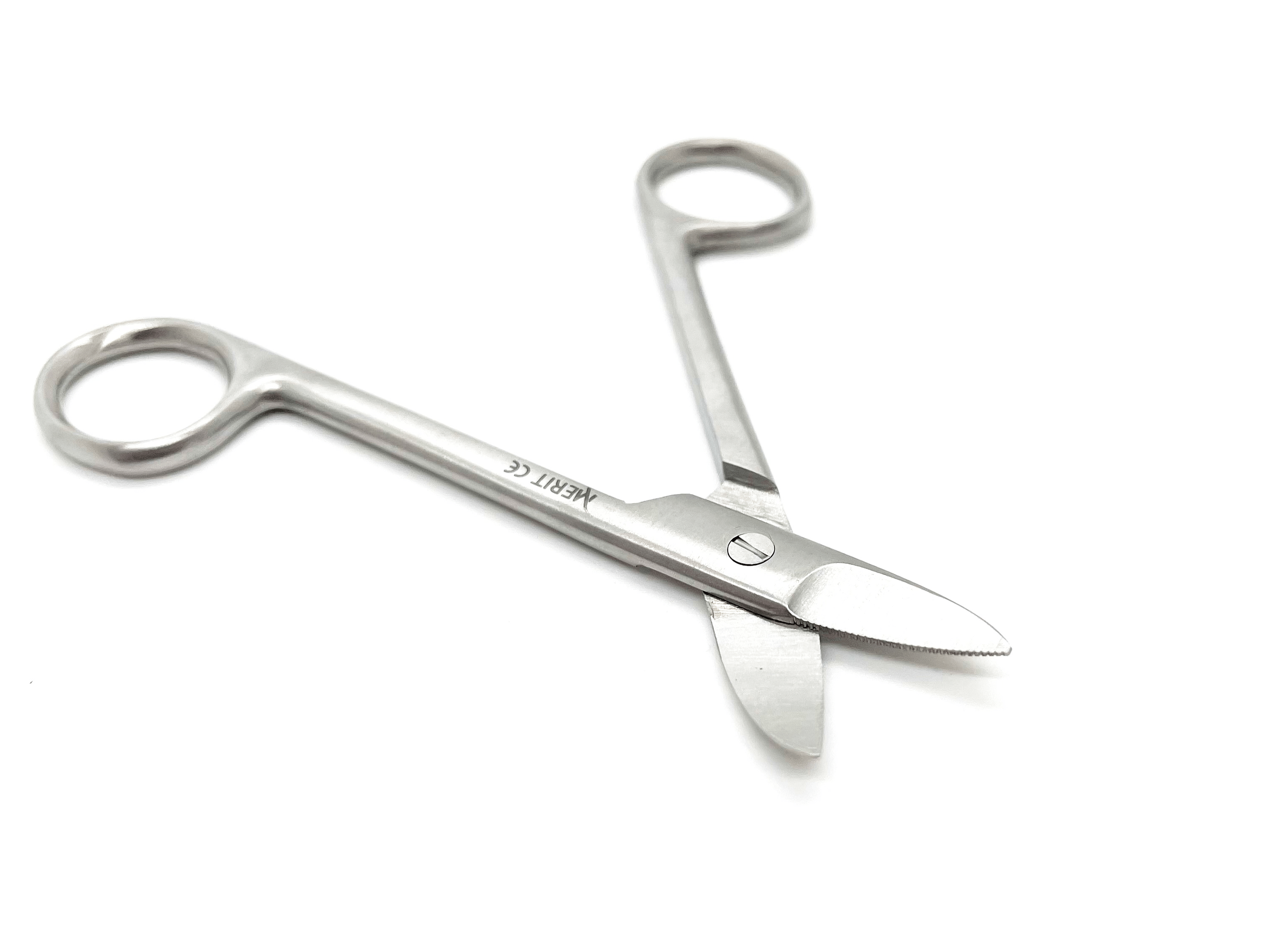 Serrated Trimming Curved Scissors 4.6" (Ortho Wire Cutting) - Merit Surgical
